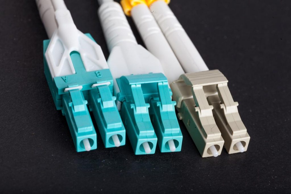 Migrating to a 40g Network: Now a Necessity - CablesAndKits Blog
